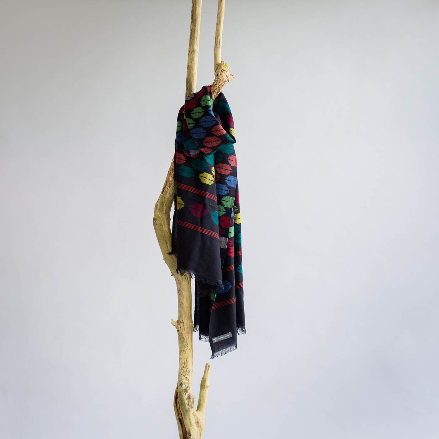 Cashmere stole kimdo - Counting Flowers